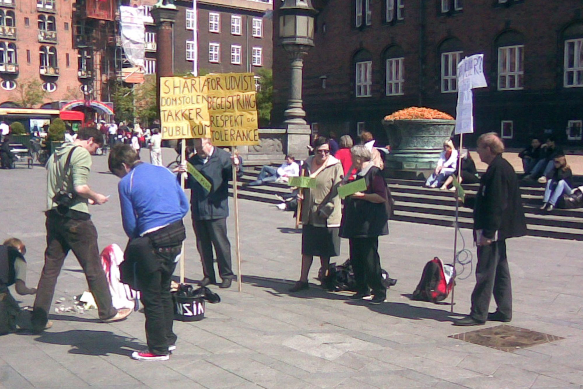 Kvinder for Danmark - Researchkollektivet Redox